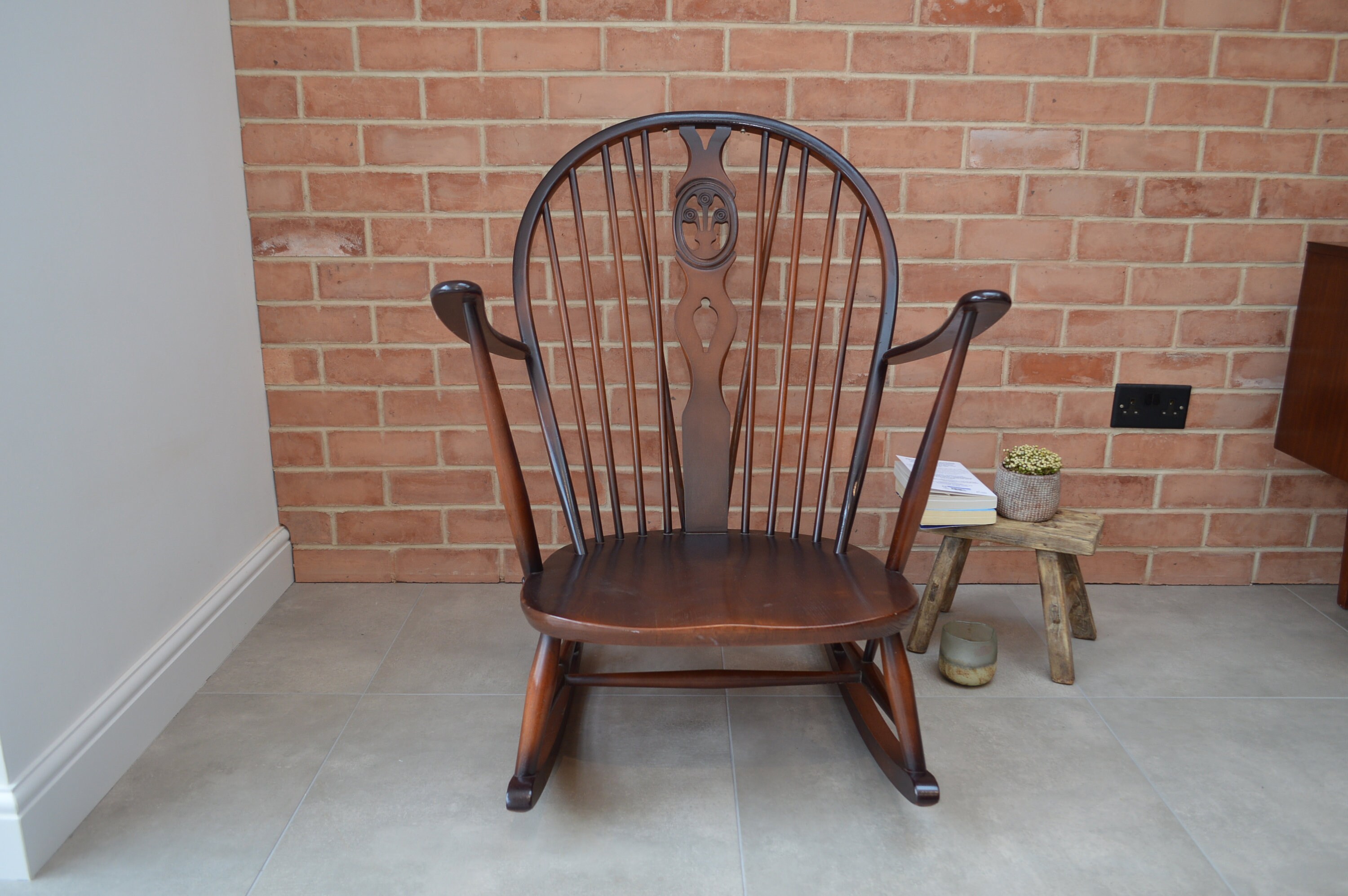 Ercol Grandfather Rocking Chair Dimensions at Henry Copeland blog