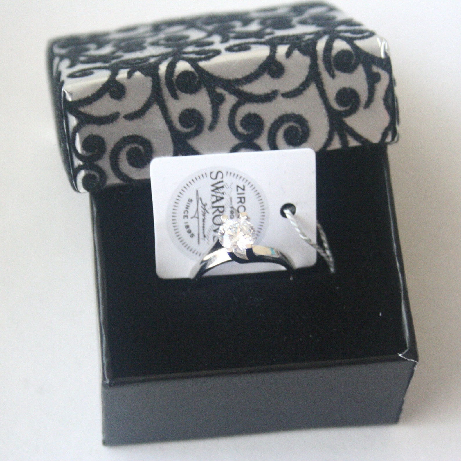 Swarovski Zirconia Ring Solitaire Wedding Band Ring Swarovski Promise ...