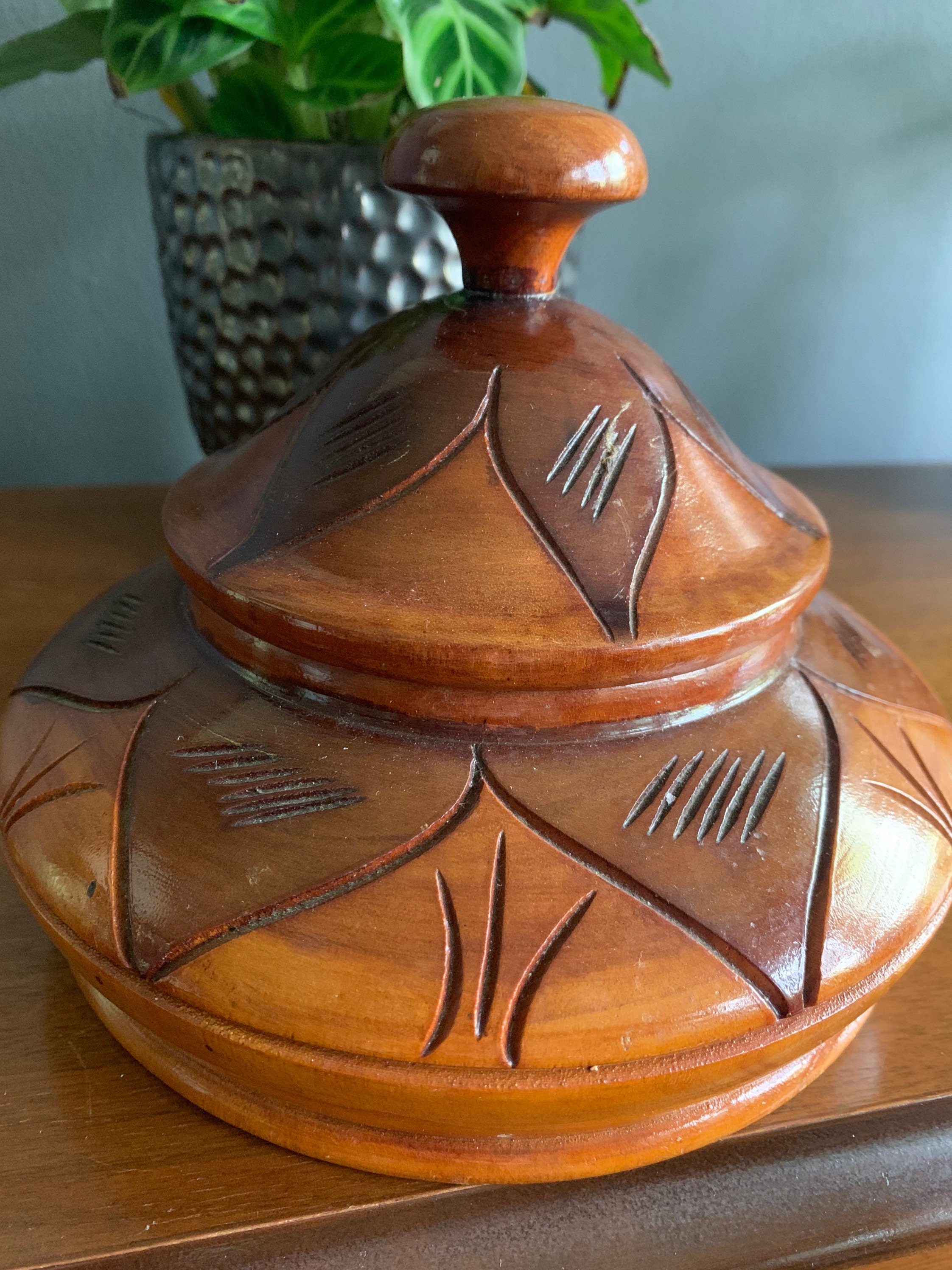 Vintage Round Wood Carved Box Turned Varnished Wood Trinket - Etsy