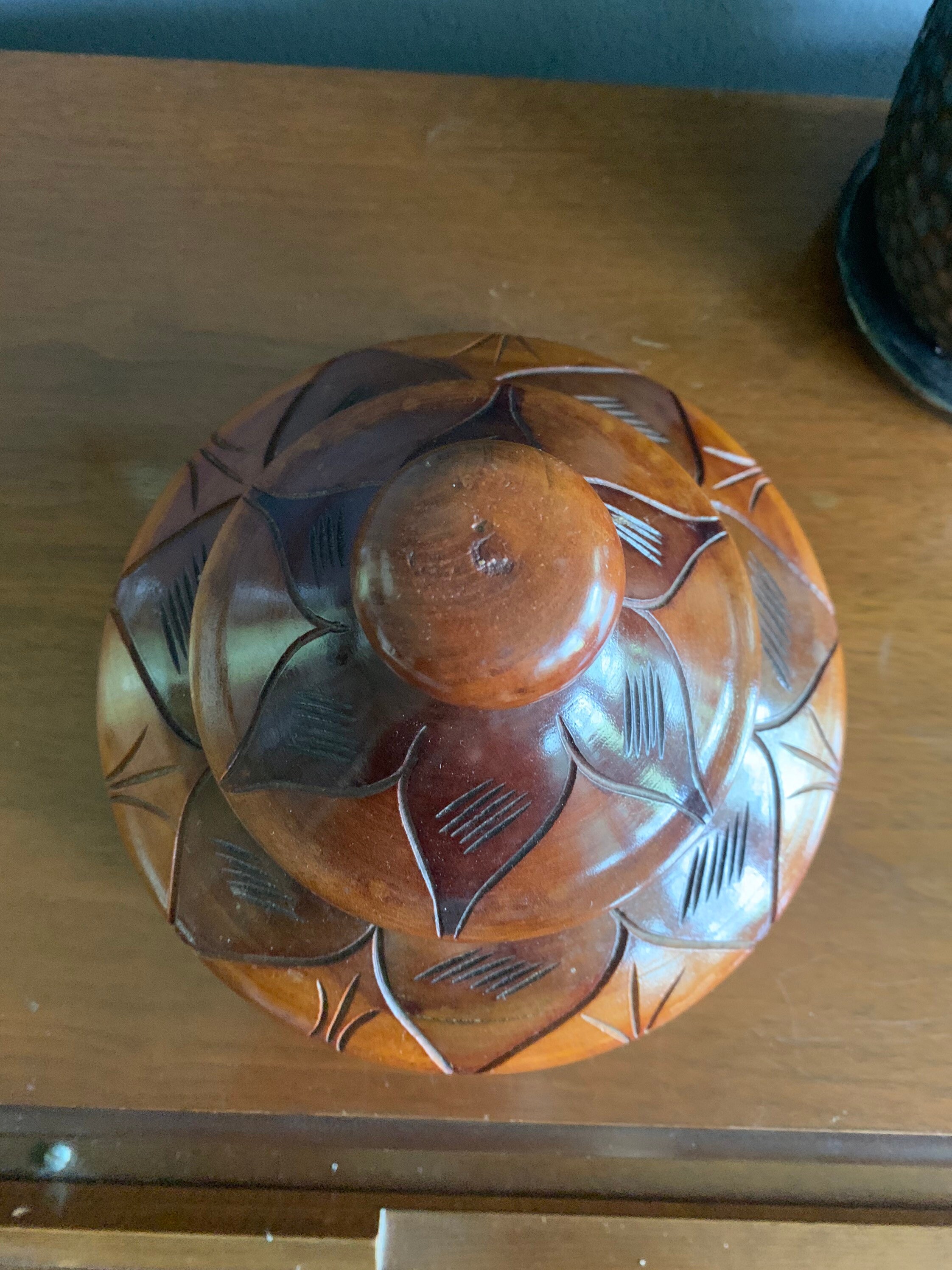 Vintage round wood carved box turned varnished wood trinket | Etsy