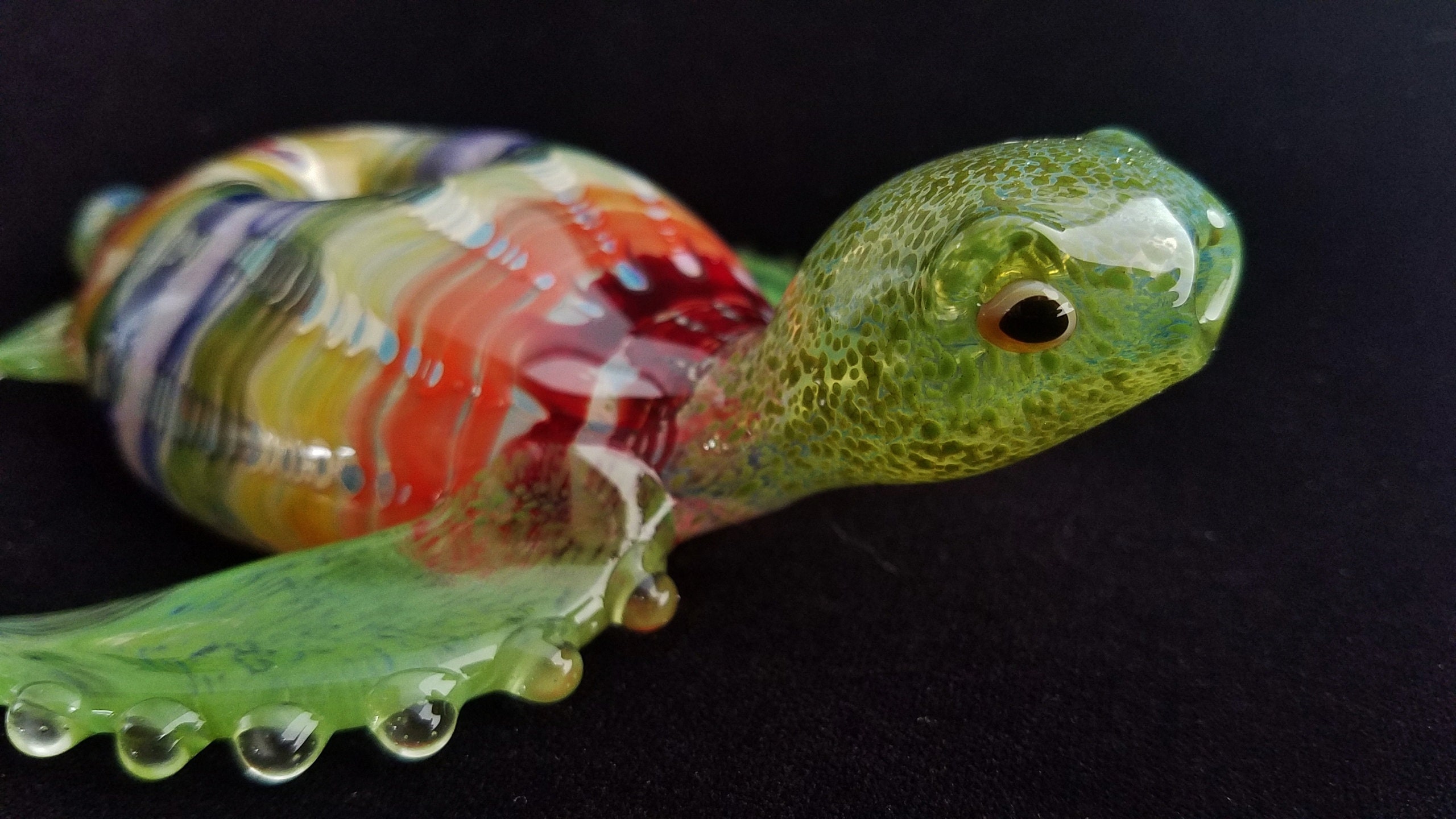 Glass Sea Turtle Pipe (Rainbow Shell) | UV Glow | Color Changing ...
