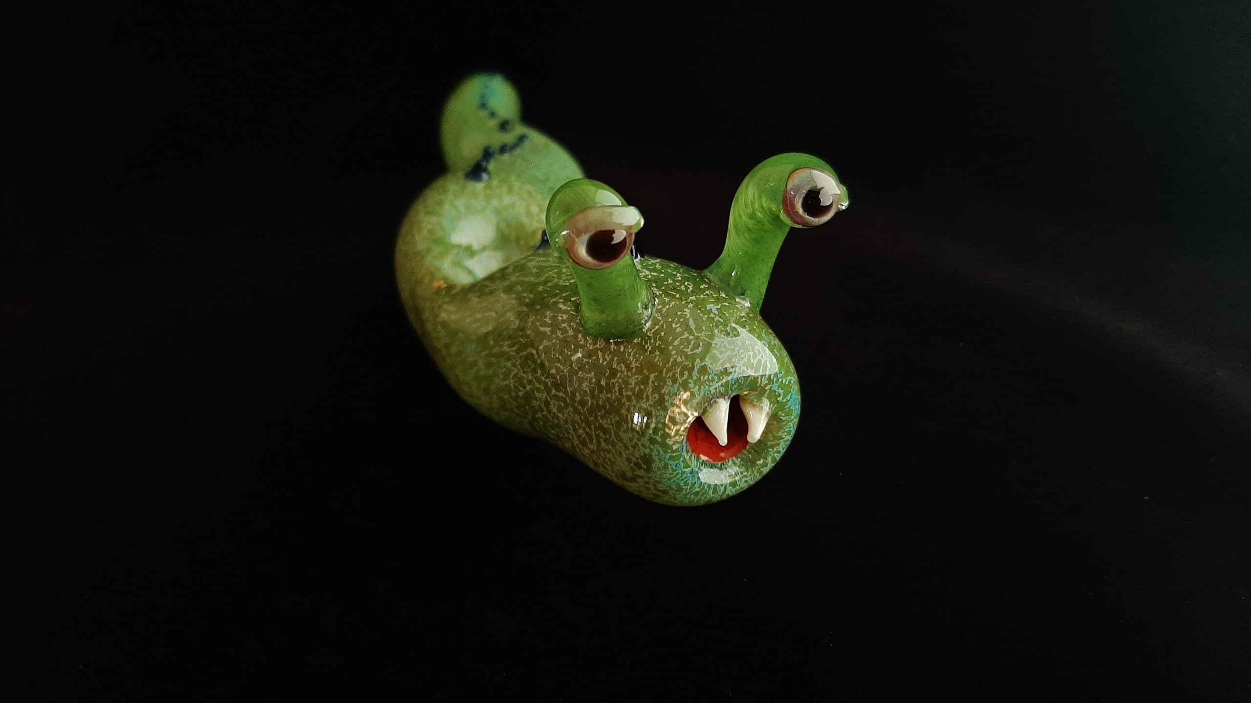 Glass Space Slug Pipe | Sculpted Glass Art | Color Changing | Quick ...