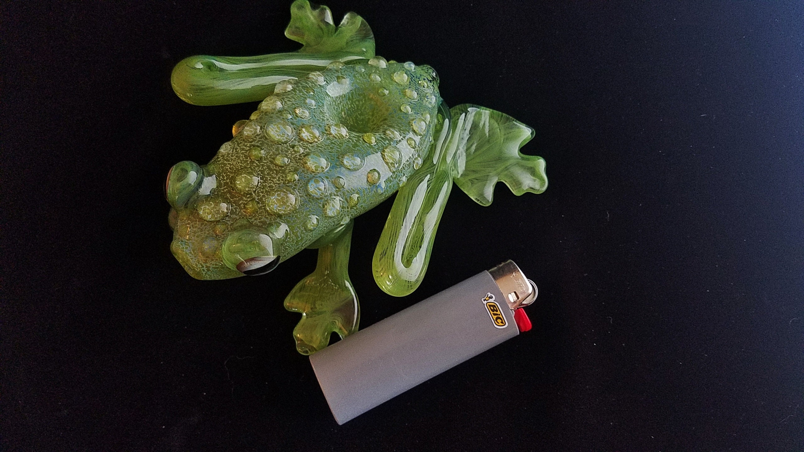 Glass Frog Pipe | UV Glow | Color Changing | Unique Functional Glass ...