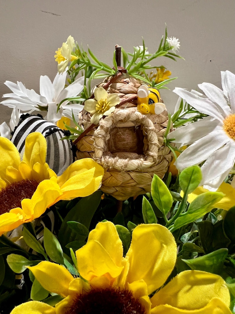 Sunflower and Bee Tabletop Floral for Summer, Summer Home Decor, Black ...