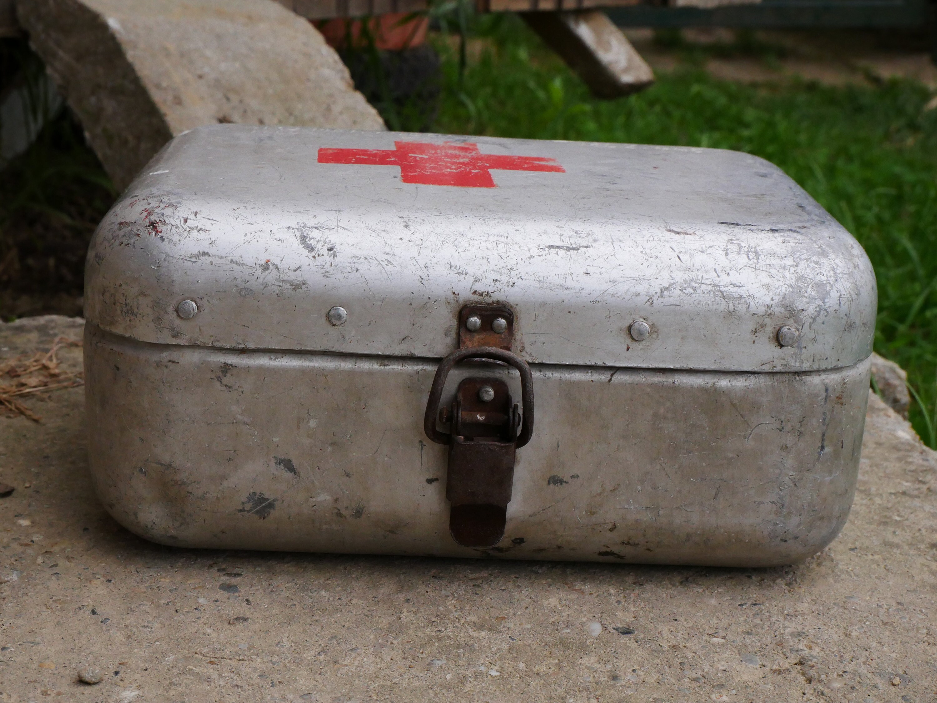 Vintage Hungarian FIRST AID BOX Medical First Aid Supplies - Etsy