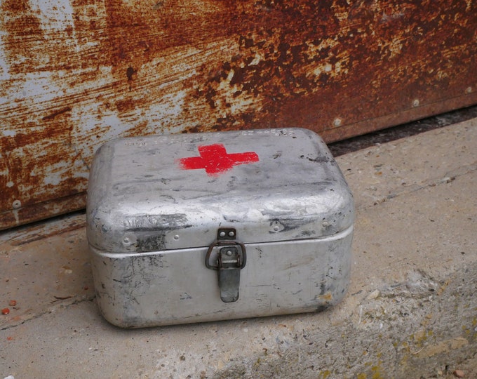 Aluminium Tin FIRST AID BOX Hungarian Vintage Medical First Aid ...