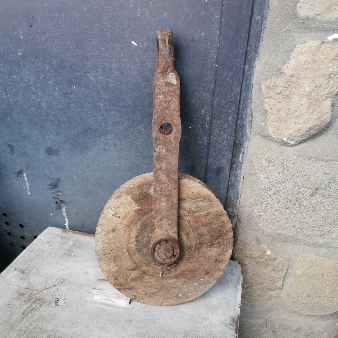 MASSIVE Antique Barn Hay Loft Pulley Wooden Light Fixture Primitive ...