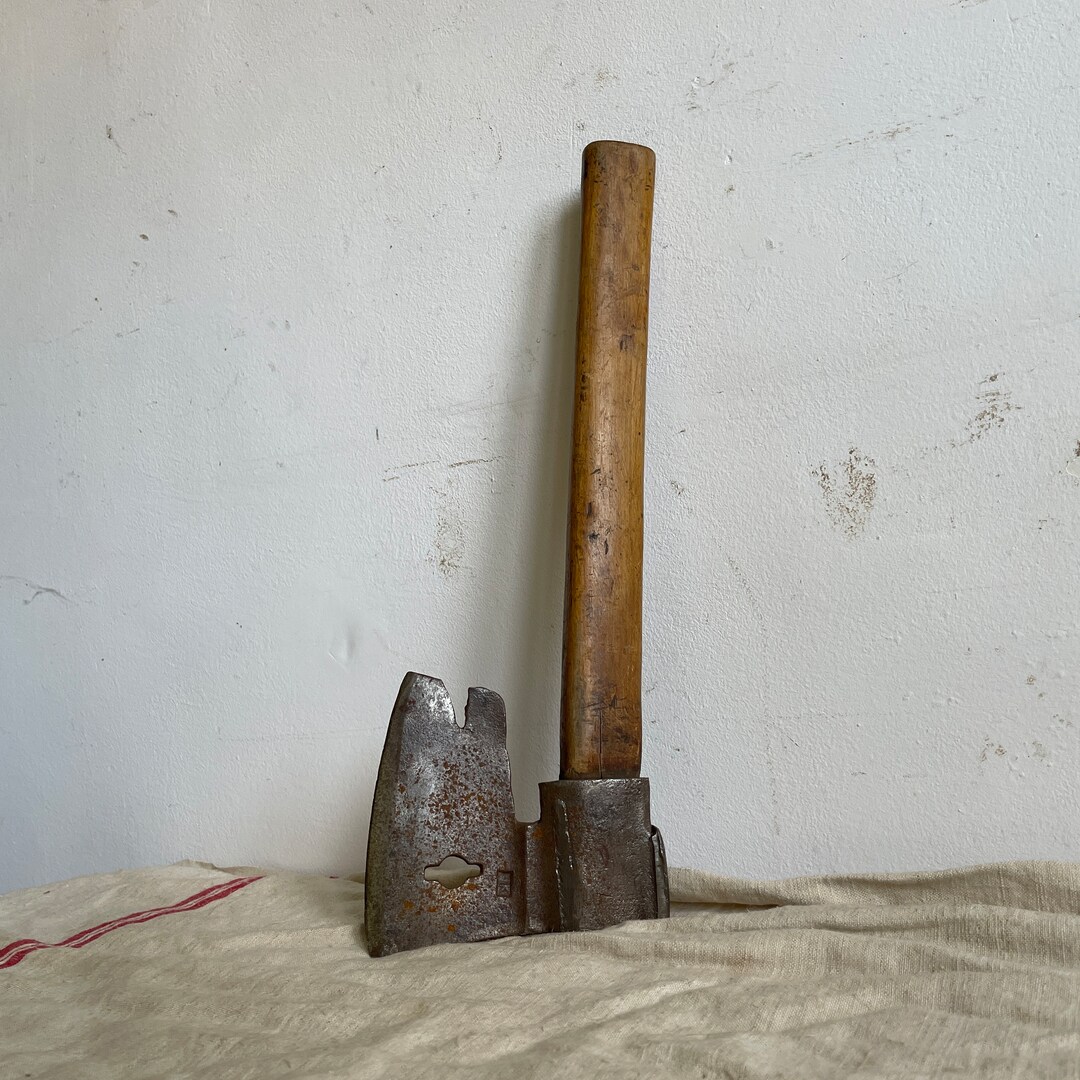 Bearded VINTAGE AXE Wood Cutting Equipment, Farmhouse Memorabilia, Home ...