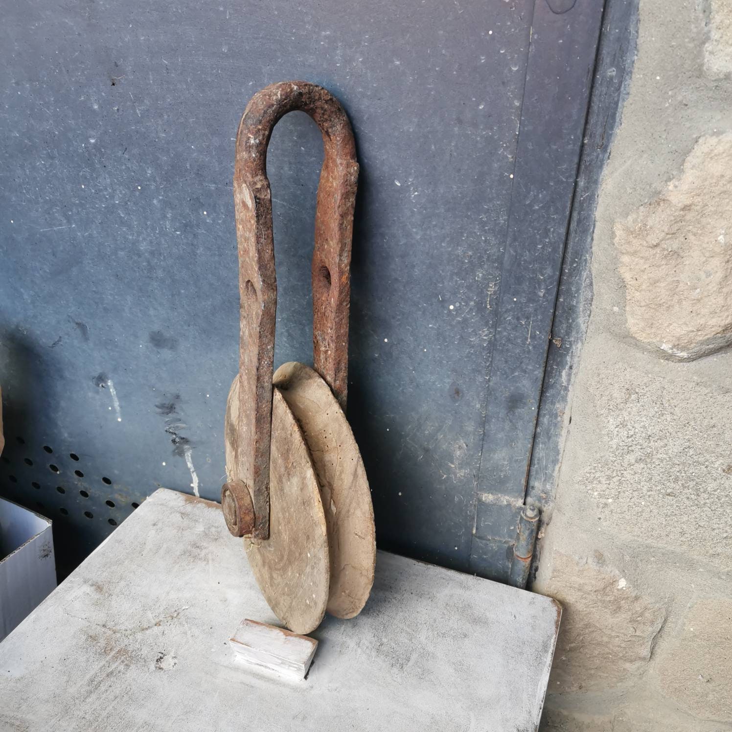 MASSIVE Antique Barn Hay Loft Pulley Wooden Light Fixture Primitive ...