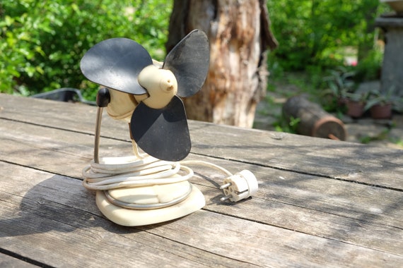 ROCKET Fan 1940s RETRO Old Solid Desk wall Industrial Style | Etsy