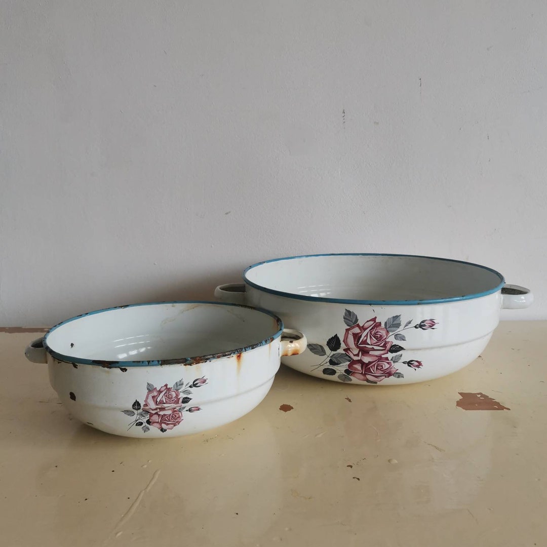 Delightful Vintage SET of Pans With Pretty Flowery Motif, Kitchen or ...