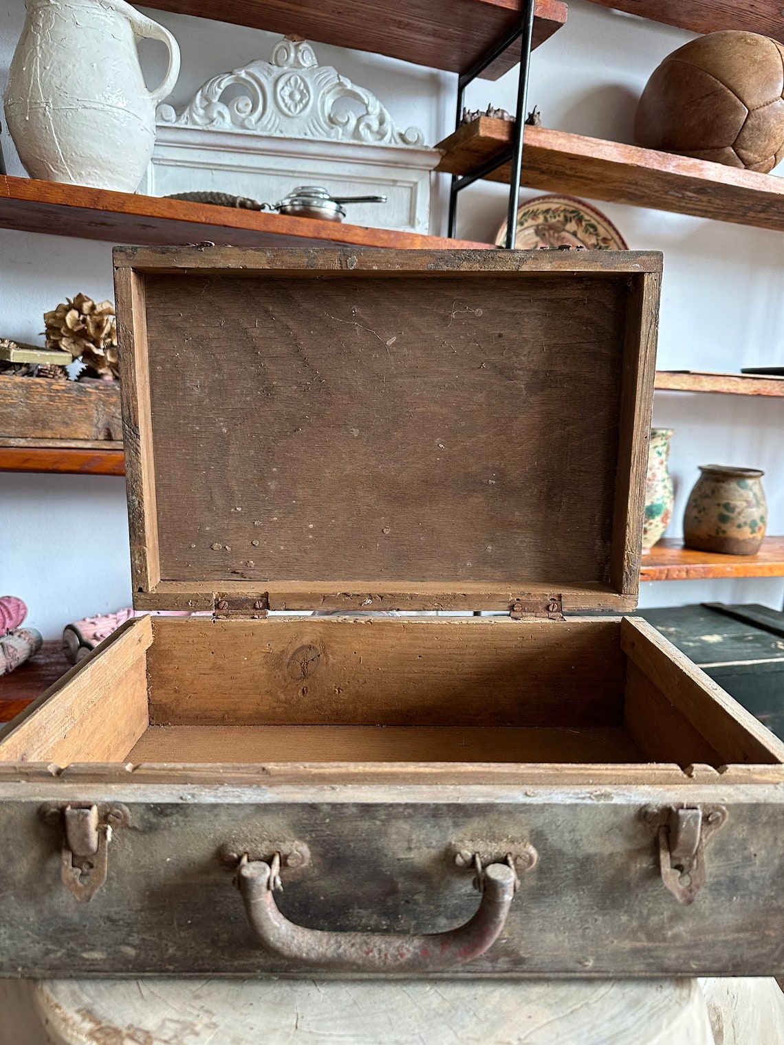 Antique Rustic Wooden Tool Trunk or Painters Storage Box, Gnarly Shabby ...