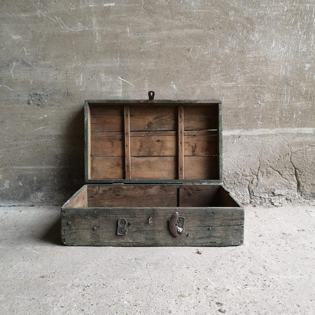 Antique Rustic Wooden Tool Trunk or Painters Storage Box, Shabby ...