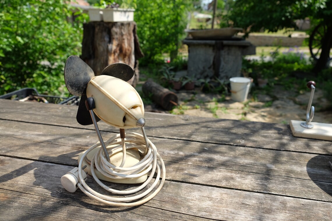 ROCKET Fan 1940s RETRO Old Solid Desk Wall Industrial Style Fan Air ...