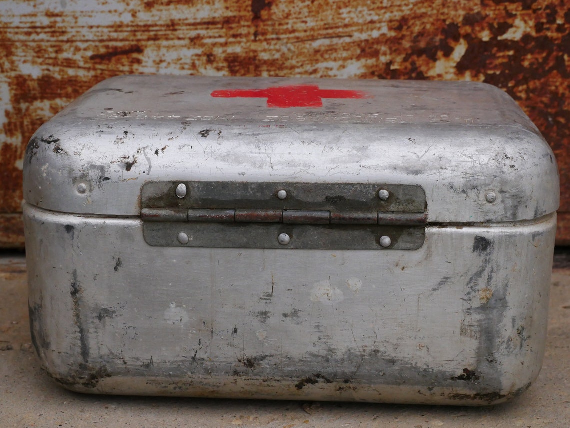 Aluminium Tin FIRST AID BOX Hungarian Vintage Medical First - Etsy