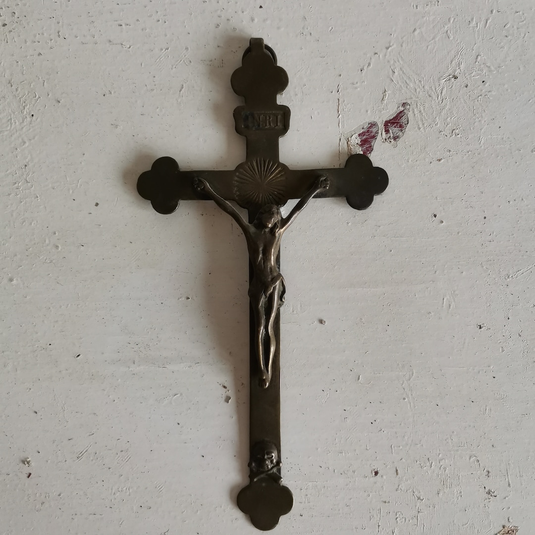 Vintage Crucifix / Cross, With Detailed Metal, Jesus, Antique From Home ...