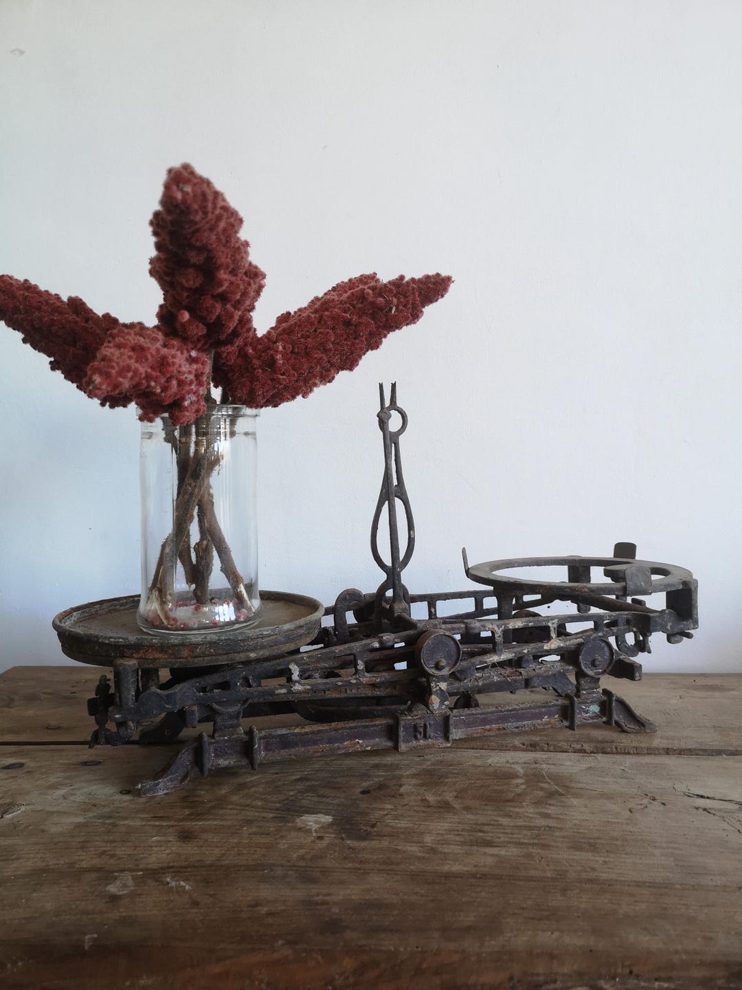 Beautiful Kitchen Weighing SCALES Vintage Style - SOLID Cast Iron ...
