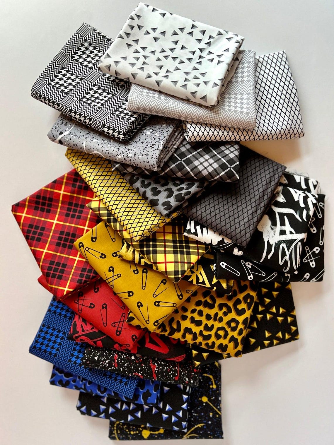 Iconic Pins Gold by Libs Elliot for Andover Fabrics - Etsy