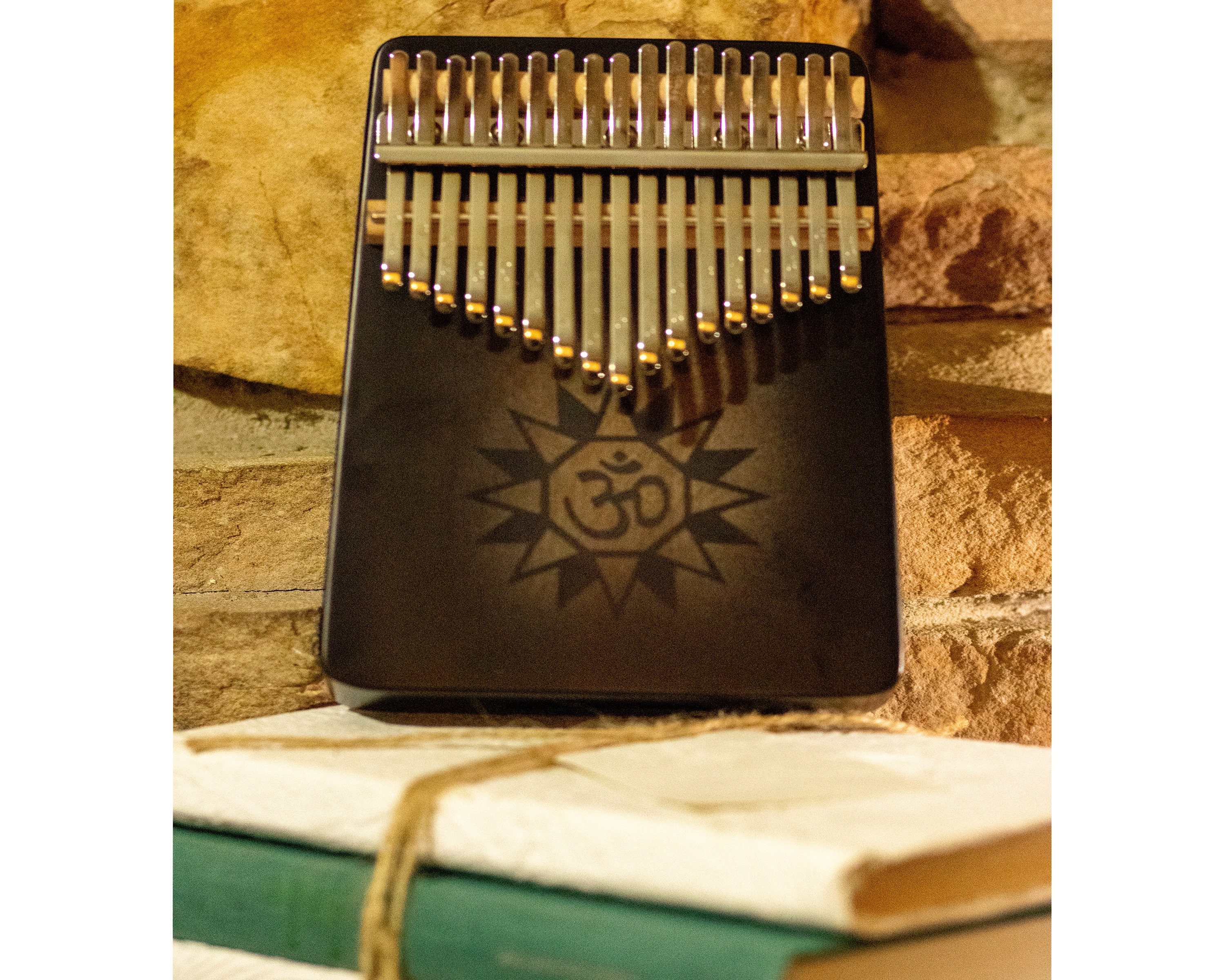 17 Key Kalimba Thumb Piano om Symbol Finger Hand - Etsy