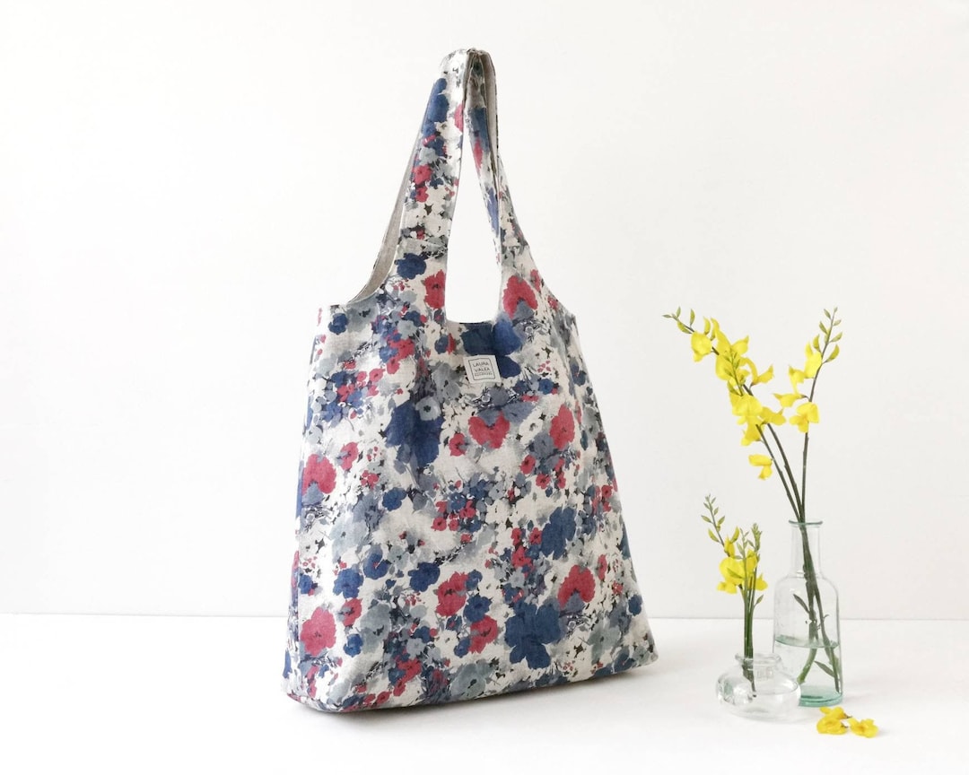 Large Andlightweight Fabric Shoulder Bag. Blue and Red Print Tote Bag ...