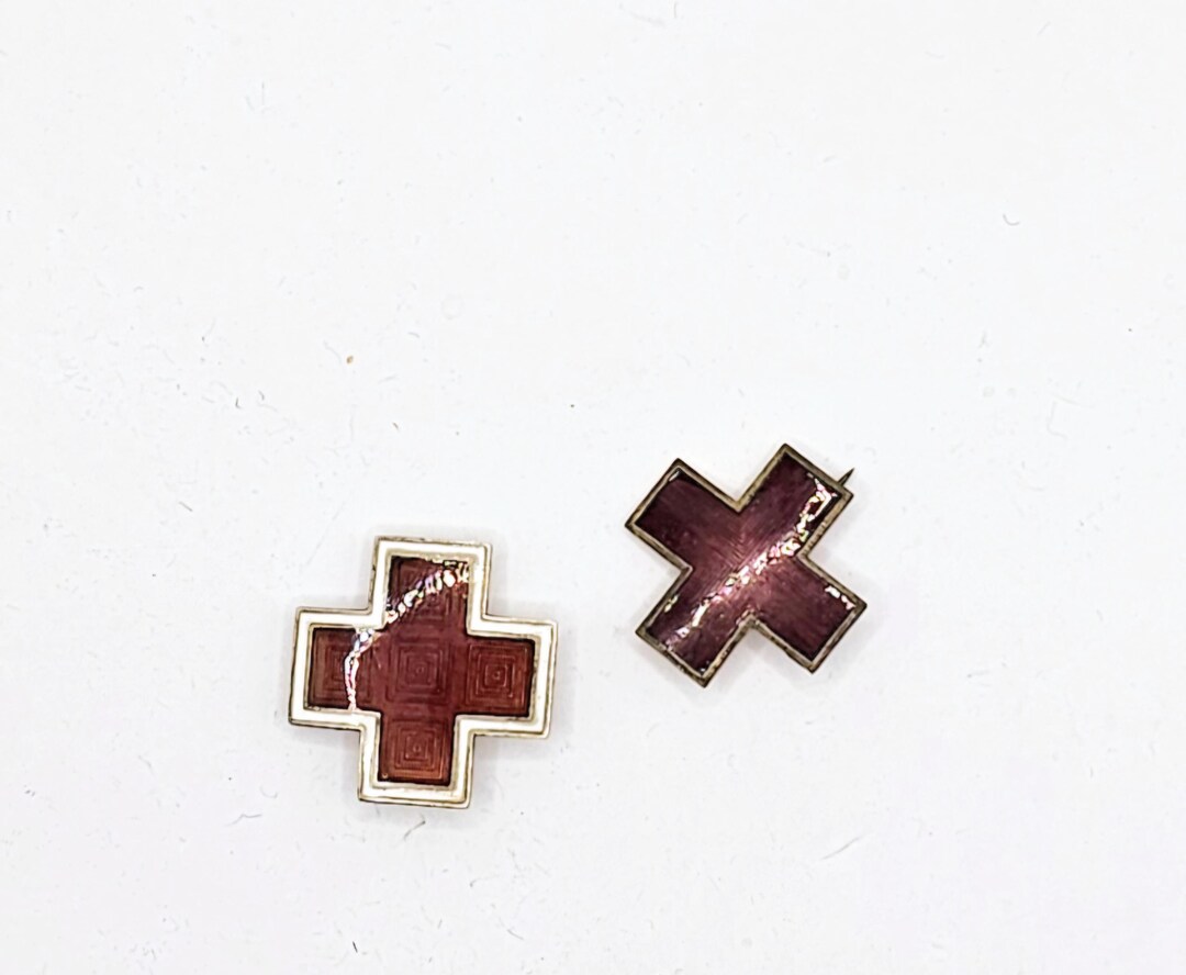 Vintage Red Cross Red Enamel ? Cross Pins Set of 2 - Etsy