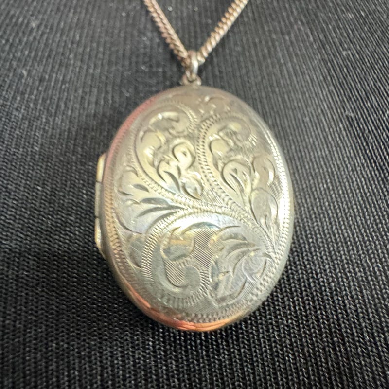 Large Oval Locket - Etsy