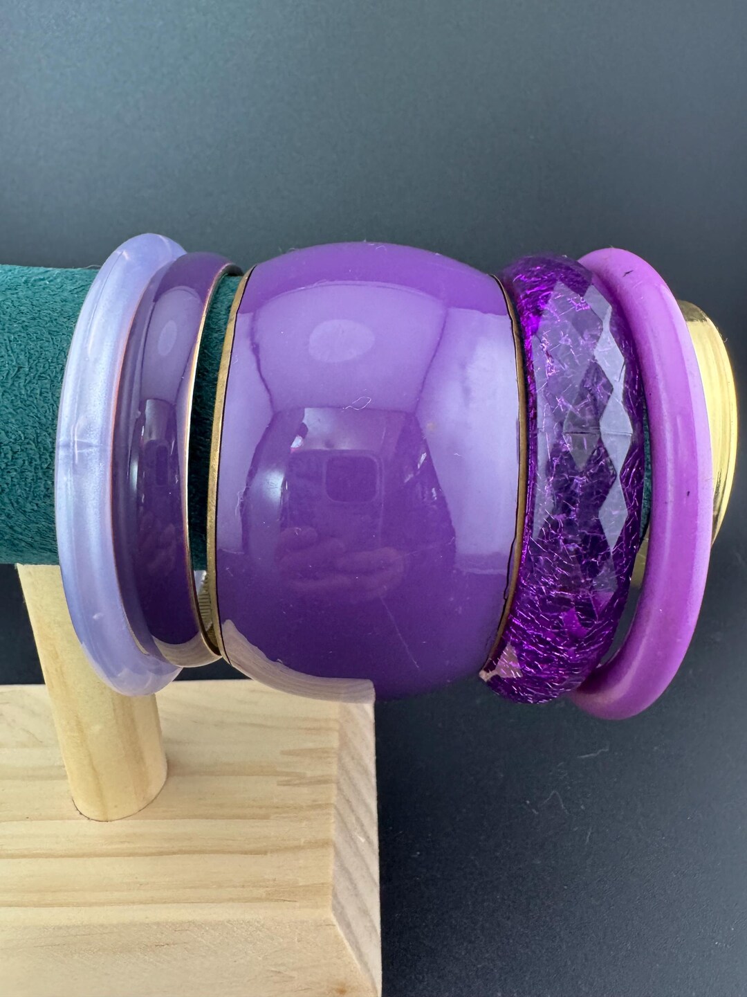 PURPLE and VIOLET Curated Stack of Vintage Retro Plastic Bangles - Etsy