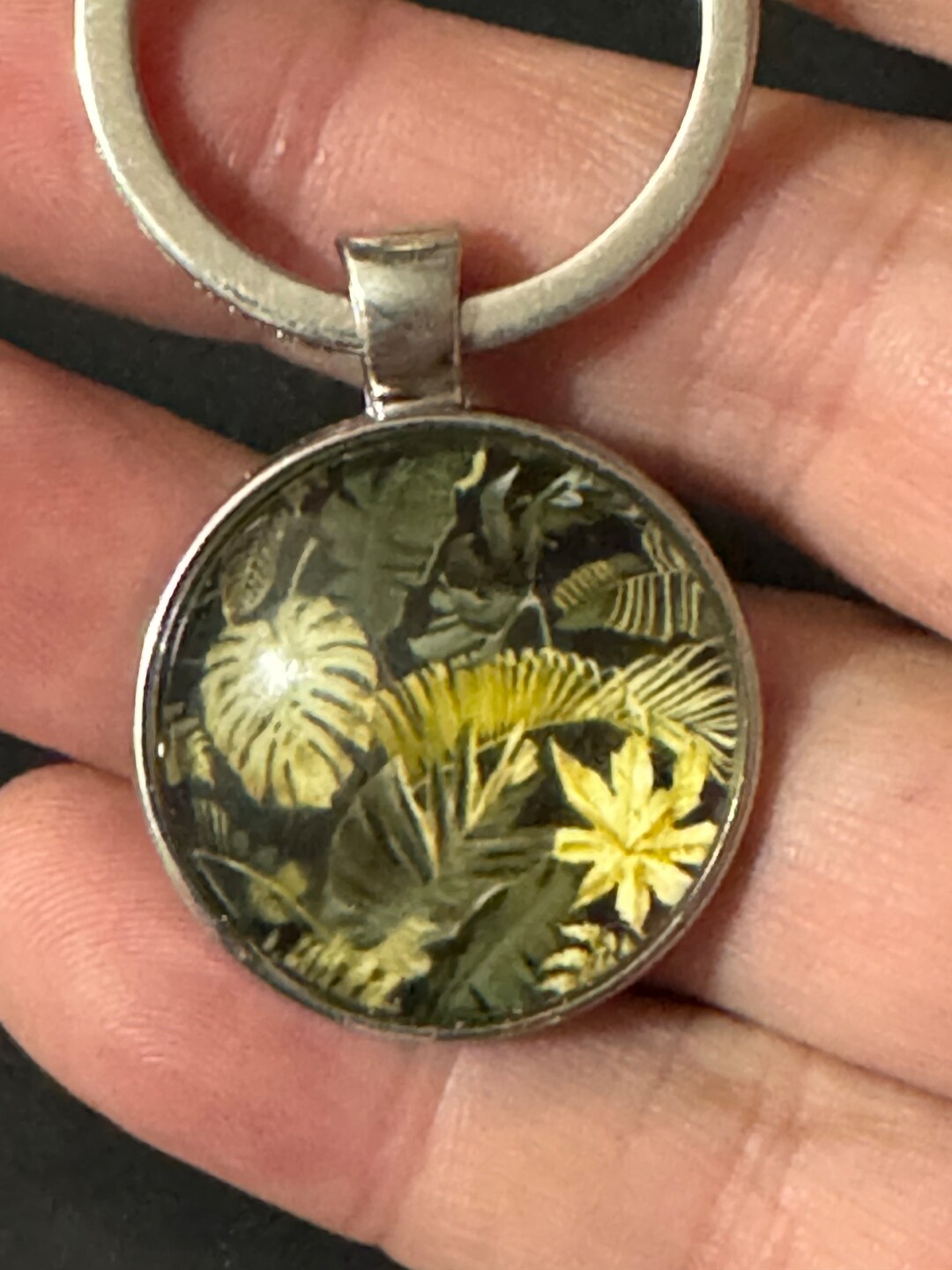 Handmade Tropical Black Gold Palm Tree Leaves Silver Tone Keyring With ...