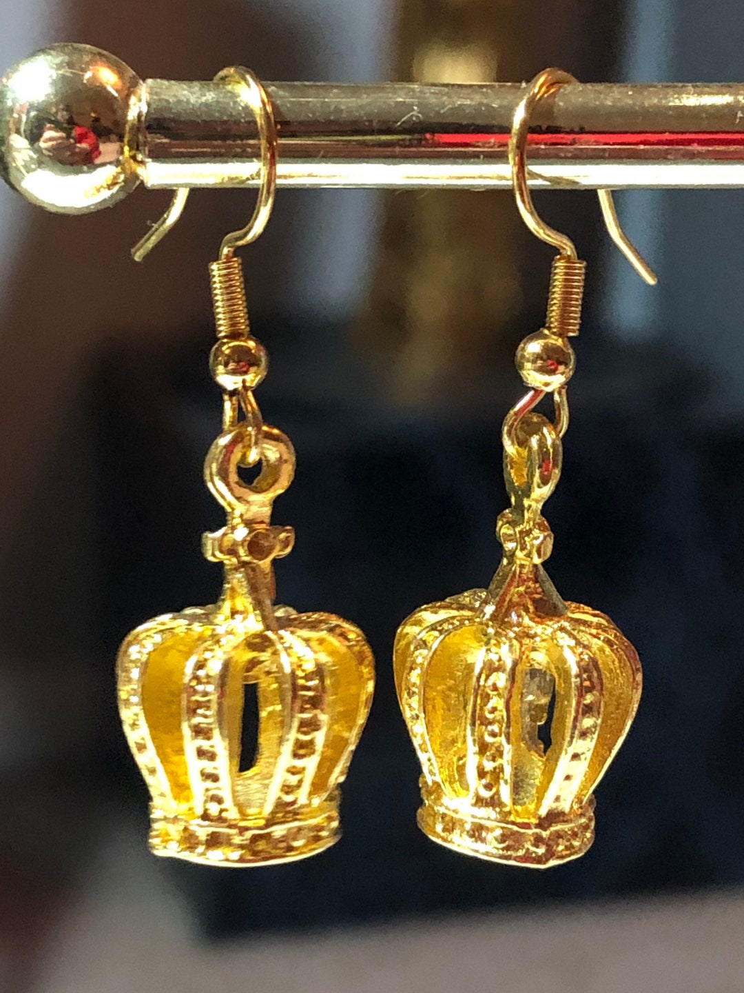 Kings Coronation Royal Crown Earrings Gold Tone Drops Pierced Ears ...