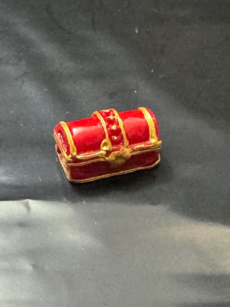 Miniature Deep Sea Pirate Treasure Chest Cake Topper Decoration Red ...