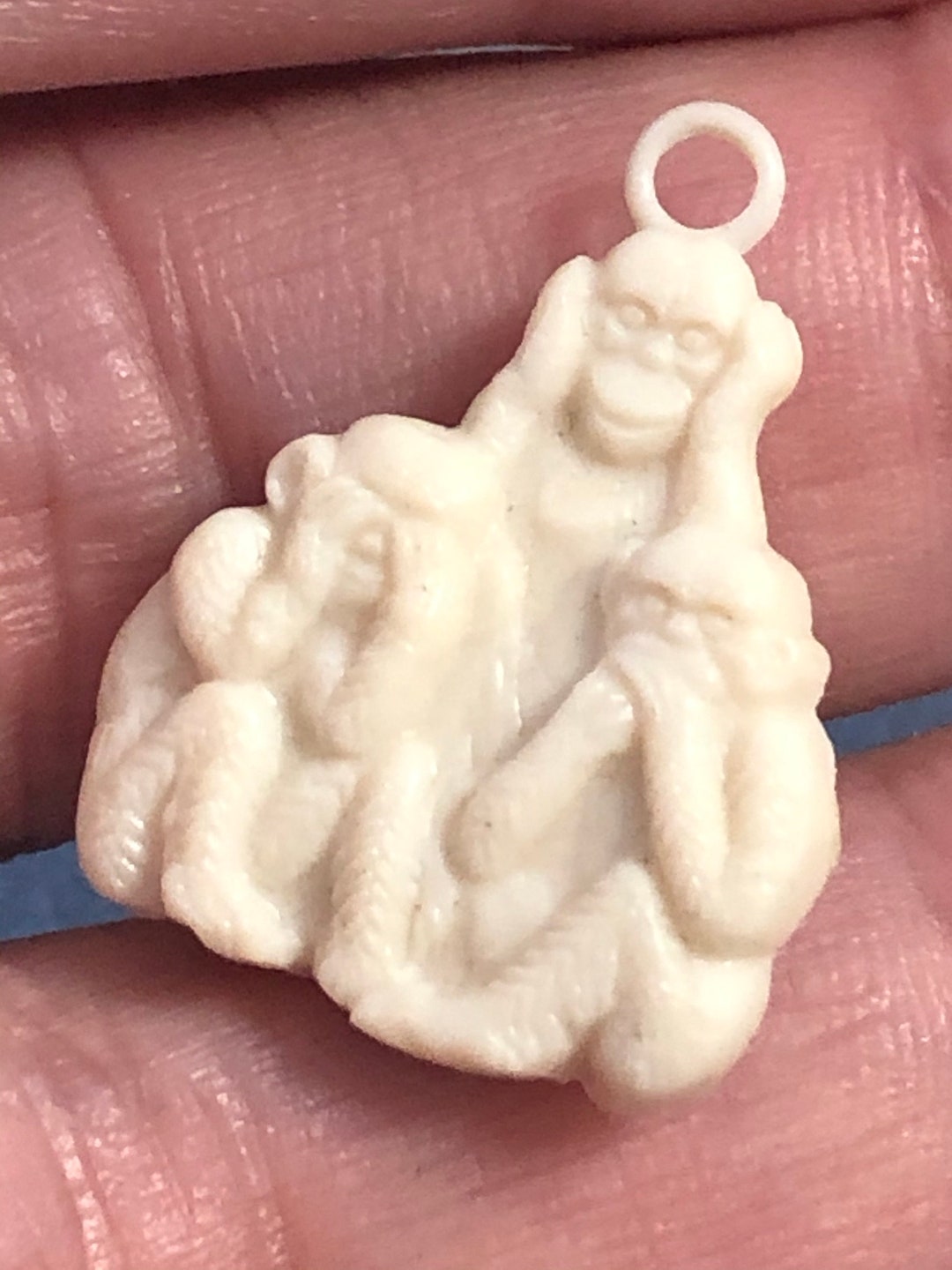 Cream 3 Wise Monkeys Charm Celluloid Gum Ball Prize Cracker Jack Toy ...