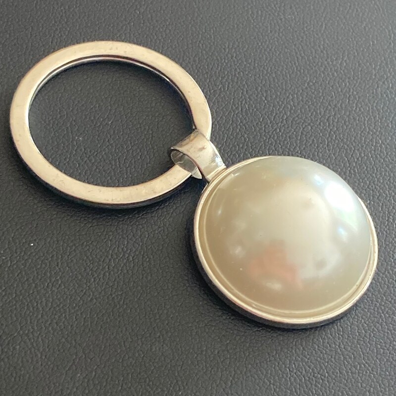 Pearl Key Chain - Etsy