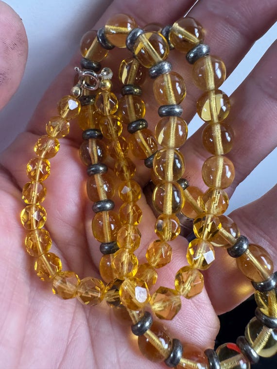 af Antique soft pale amber orange citrine coloured gl… - Gem