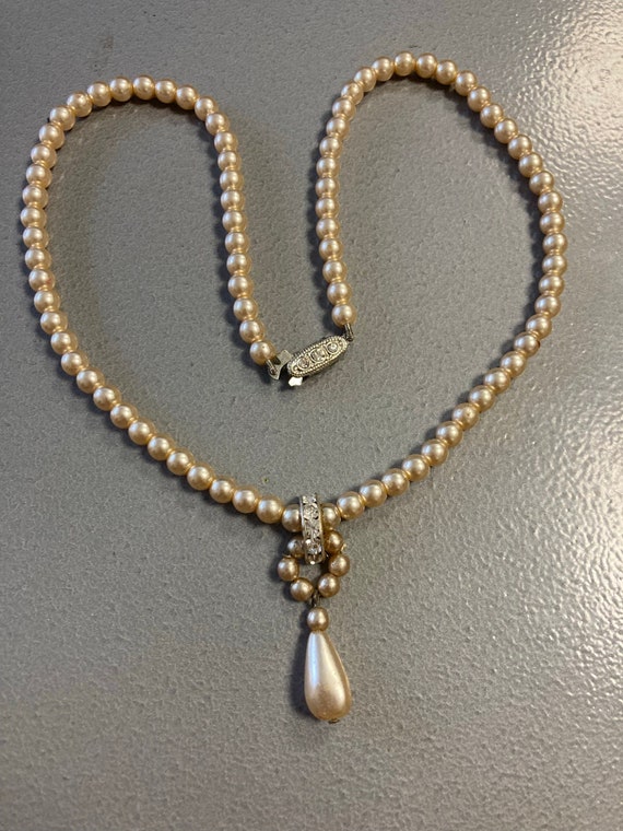 Vintage pearl drop necklace store