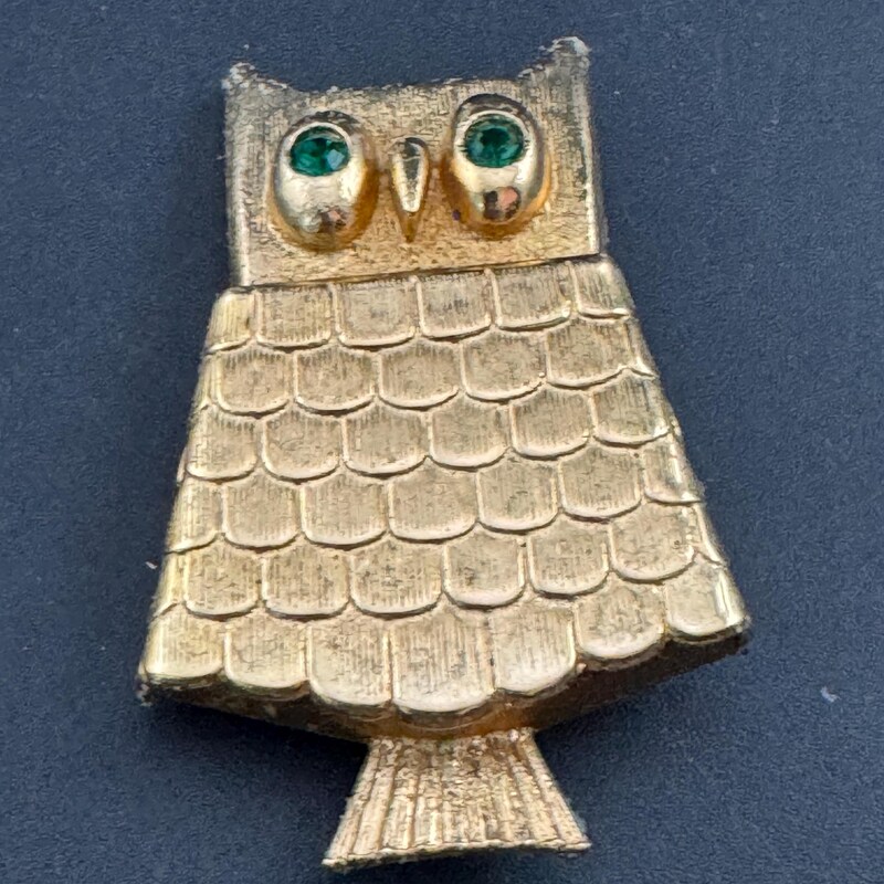 Vintage Owl Brooch Avon - Etsy UK