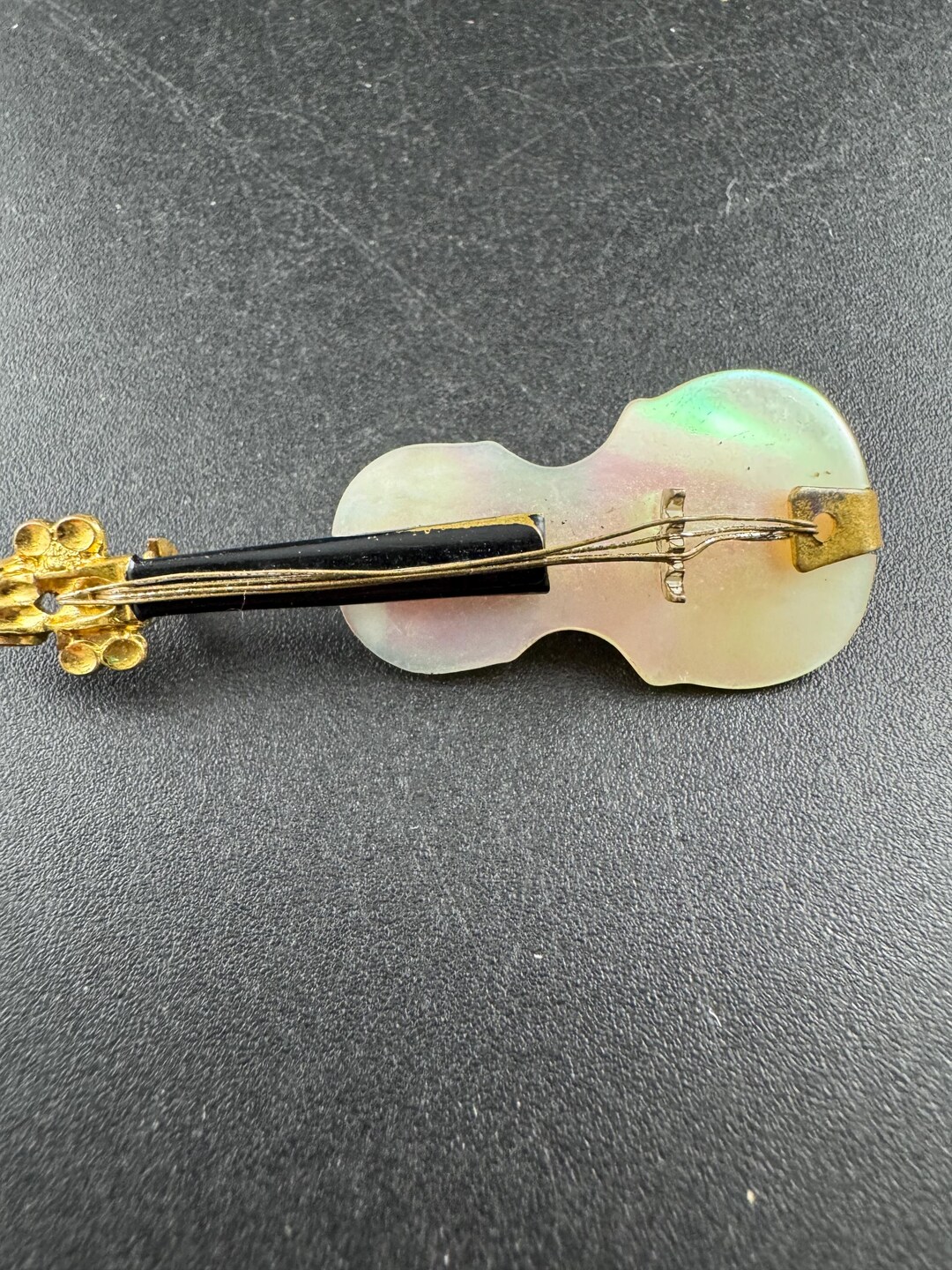 MOP Mother of Pearl Violin Brooch: Pmusical Instrument Vintage Pin - Etsy