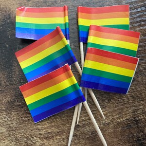 Pack of 50 X Vintage Retro Miniature Rainbow Flag Cocktail Sticks Picks ...