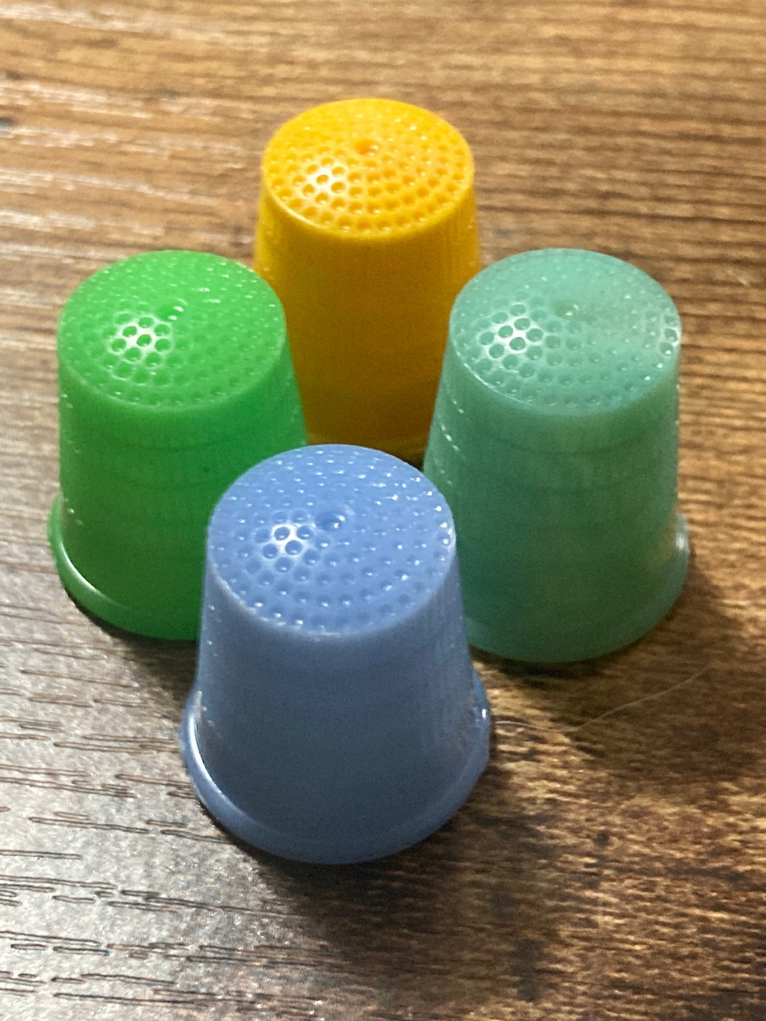 Set of 4 Art Deco Galalith Early Plastic Coloured Sewing Thimbles Size ...