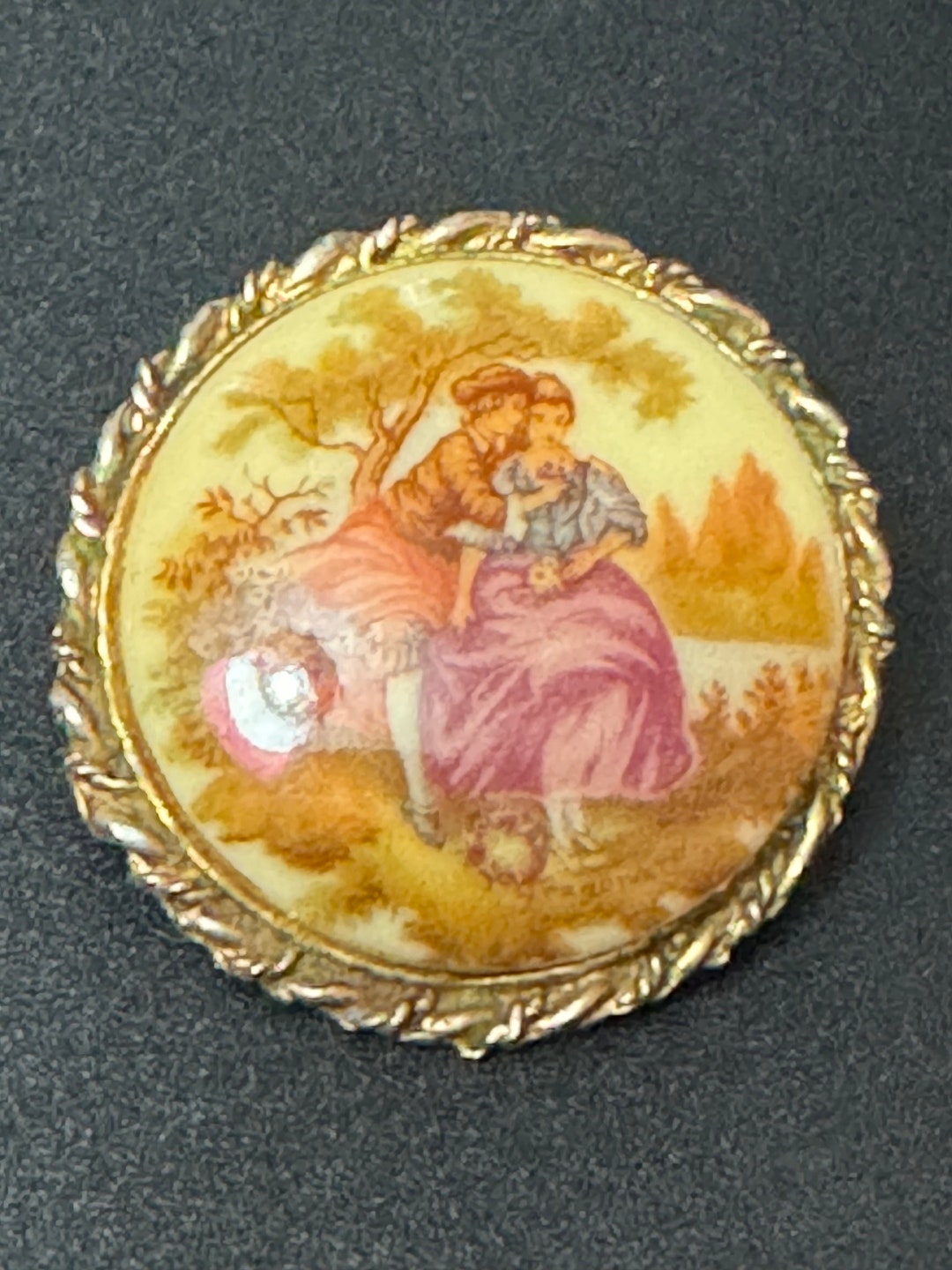 Vintage Cream Celluloid Early Plastic Limoges Fragonard Style Ladies in ...
