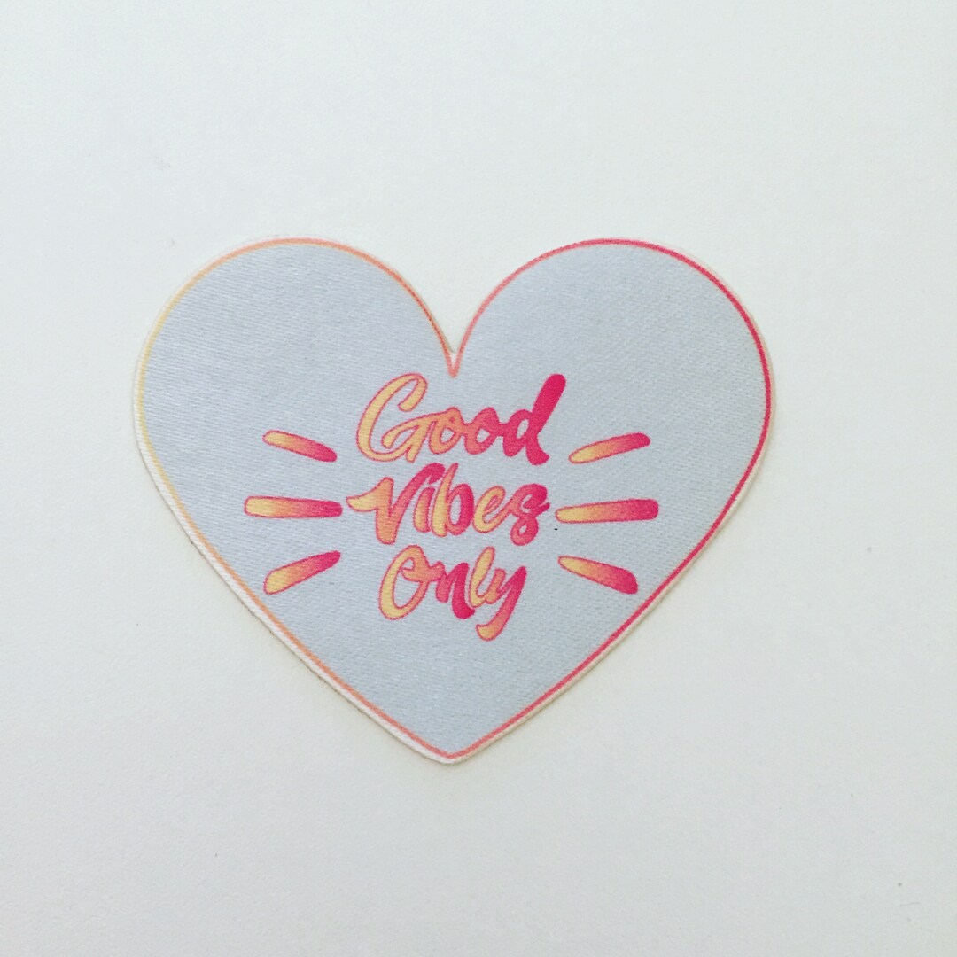 Good Vibes Only Pastel Heart Iron-on Patch: 90s Pop Art Applique - Etsy