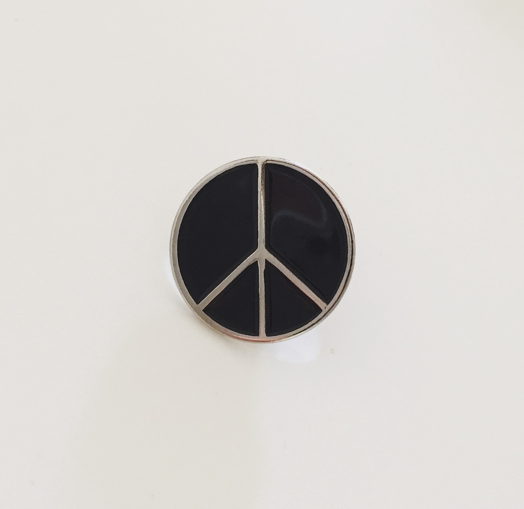 Peace Sign Enamel Pin, Hippie Peace Badge, Peace Symbol Lapel Pin ...