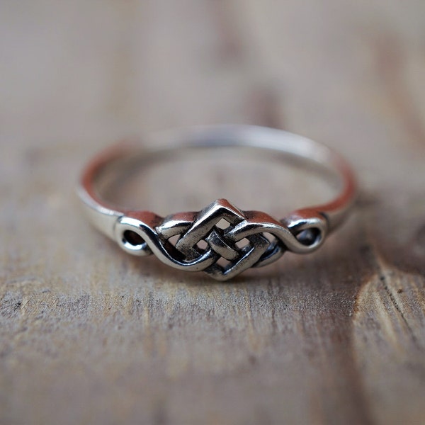 Silver Celtic Ring - Etsy
