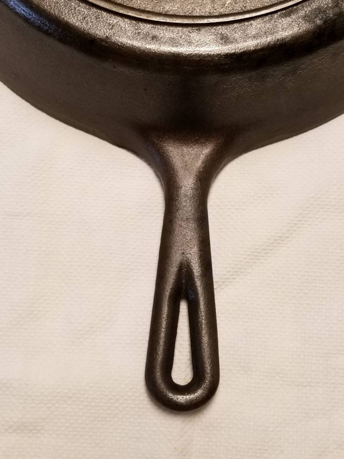 Vintage 1940s Lodge 8 Cast Iron Skillet with Heat Ring and 3 | Etsy