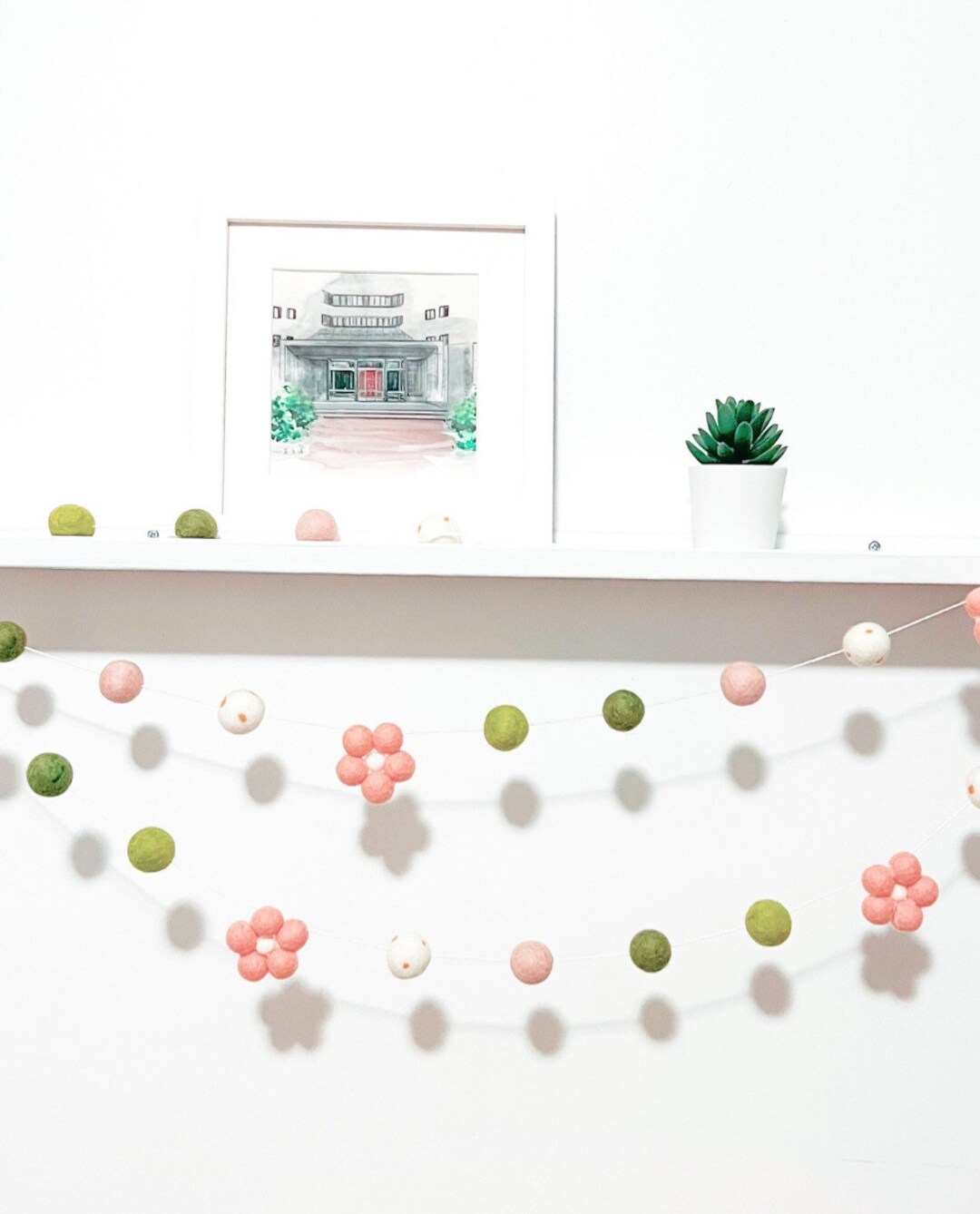 Spring Flower Felt Ball Garland , Blush Felt Flower Garland , Daisy ...