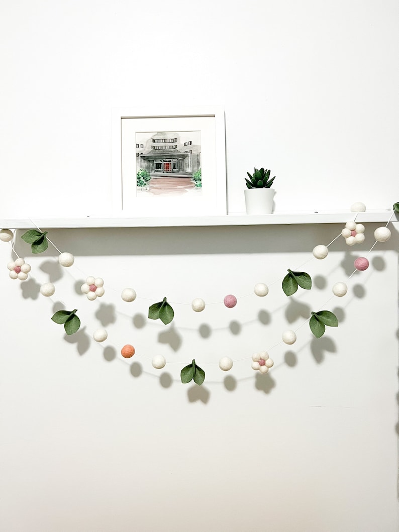 Spring Felt Ball Garland , Spring Leaf Garland , Daisy Garland ,flower ...