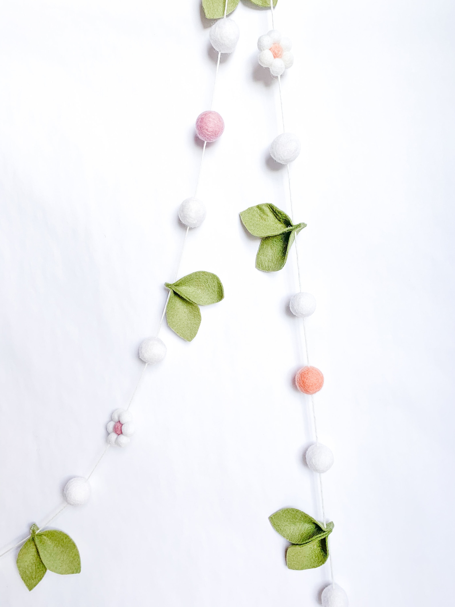 Spring Felt Ball Garland , Spring Leaf Garland , Daisy Garland ,flower ...