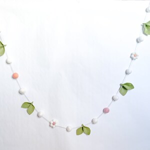 Spring Felt Ball Garland , Spring Leaf Garland , Daisy Garland ,flower ...