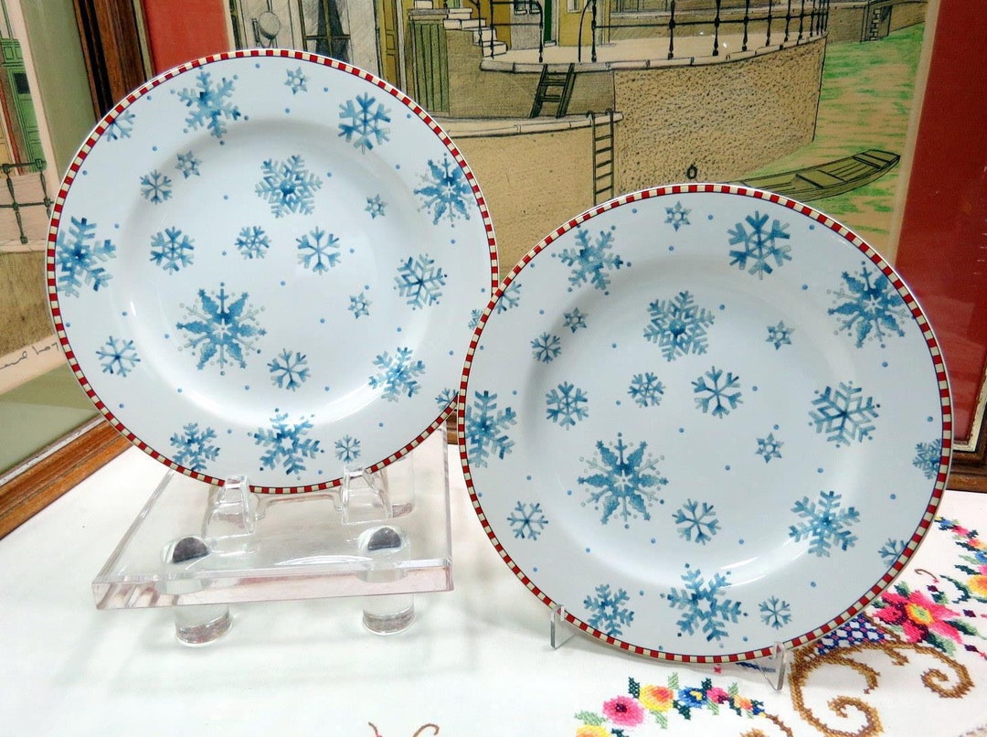 2 Sakura Snowflake by Debbie Mumm Red Chekered 8 1/8" Dessert Salad ...