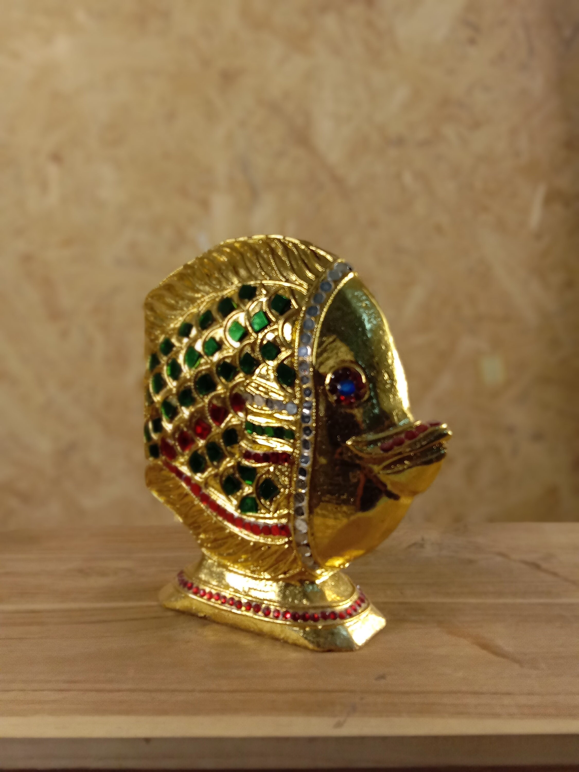 2 Pcs Fishcover Gold Leaf handmade Wood Carving of Fish | Etsy