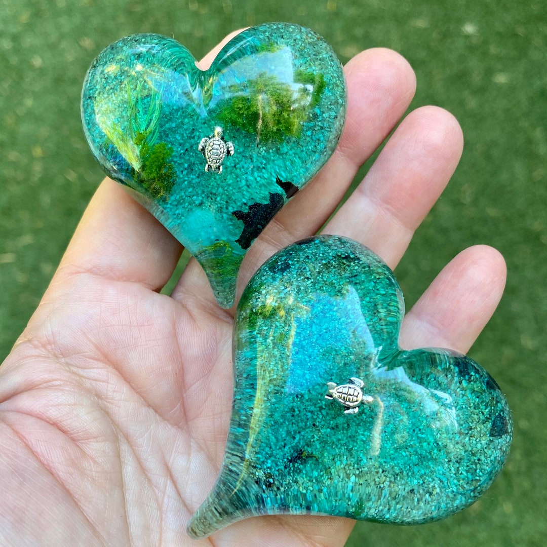 Heart Shaped Sea Turtle, Dolphin Paperweight, Resin Ocean Aquarium ...